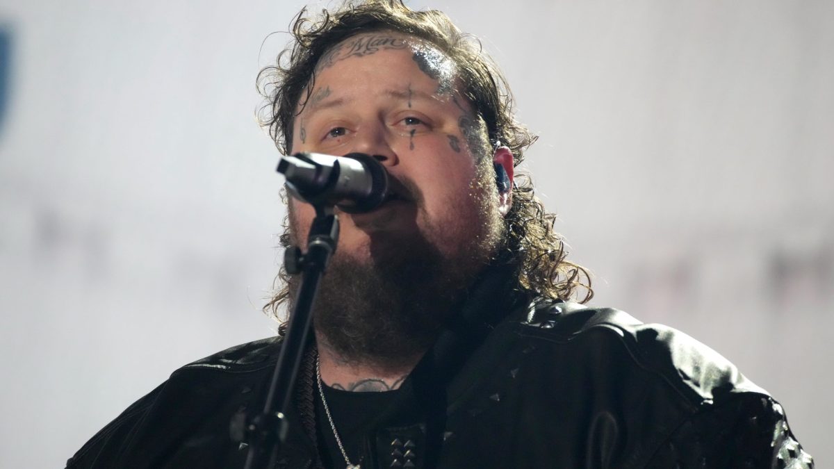 Jelly Roll Shares Story Of Battle With Food Addiction & 110 Pound ...