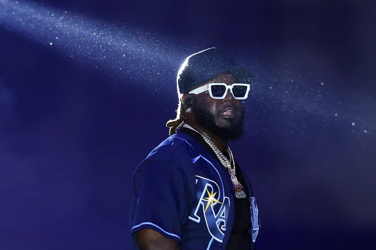 T-Pain's Old Drake Tweets Resurface As Feud Ignites - Detail page ...